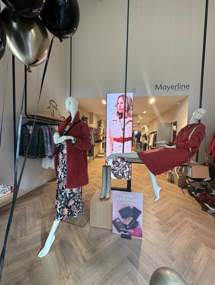 In beeld: Mayerline opent ‘fygitale’ flagshipstore in Antwerpen ...