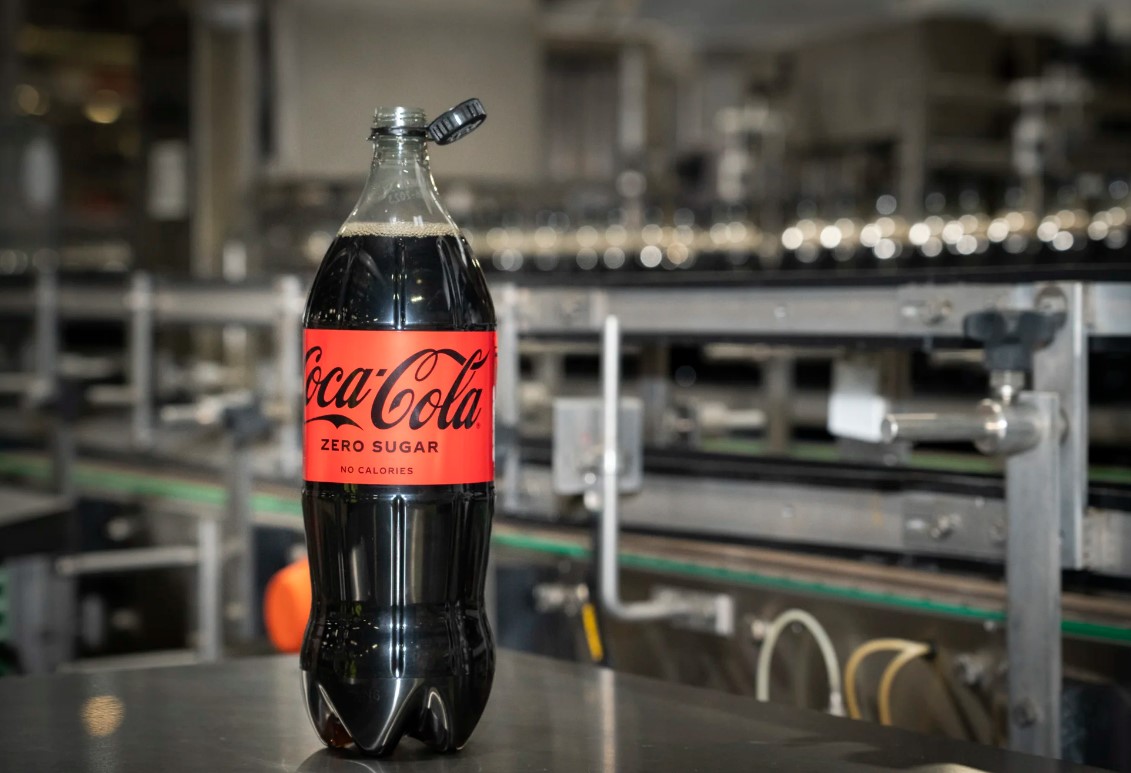 Dop zit voortaan vast aan de Coca-Cola-fles - RetailDetail BE