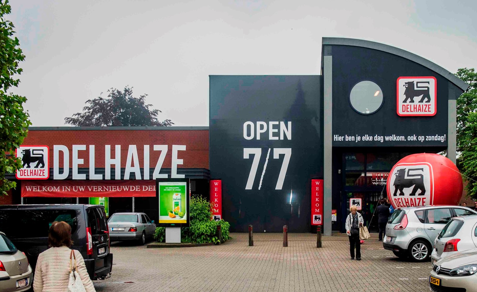 Al zeker 88 verzelfstandigde Delhaize-filialen open op zondag ...