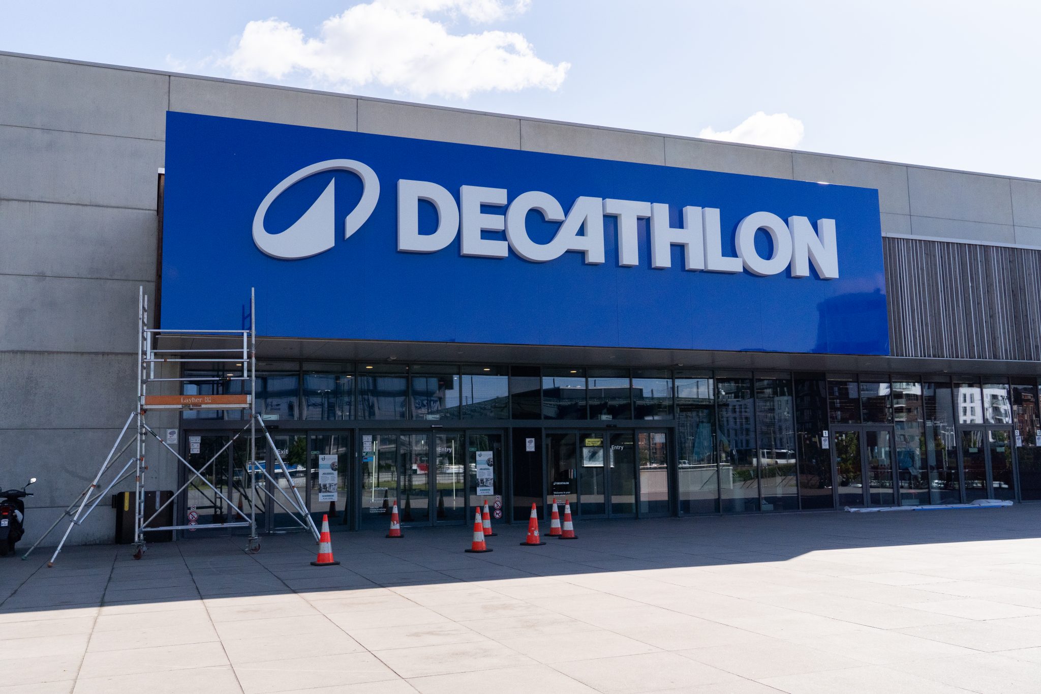 Decathlon opent 18 speciale voetbalshops in Spanje - RetailDetail BE