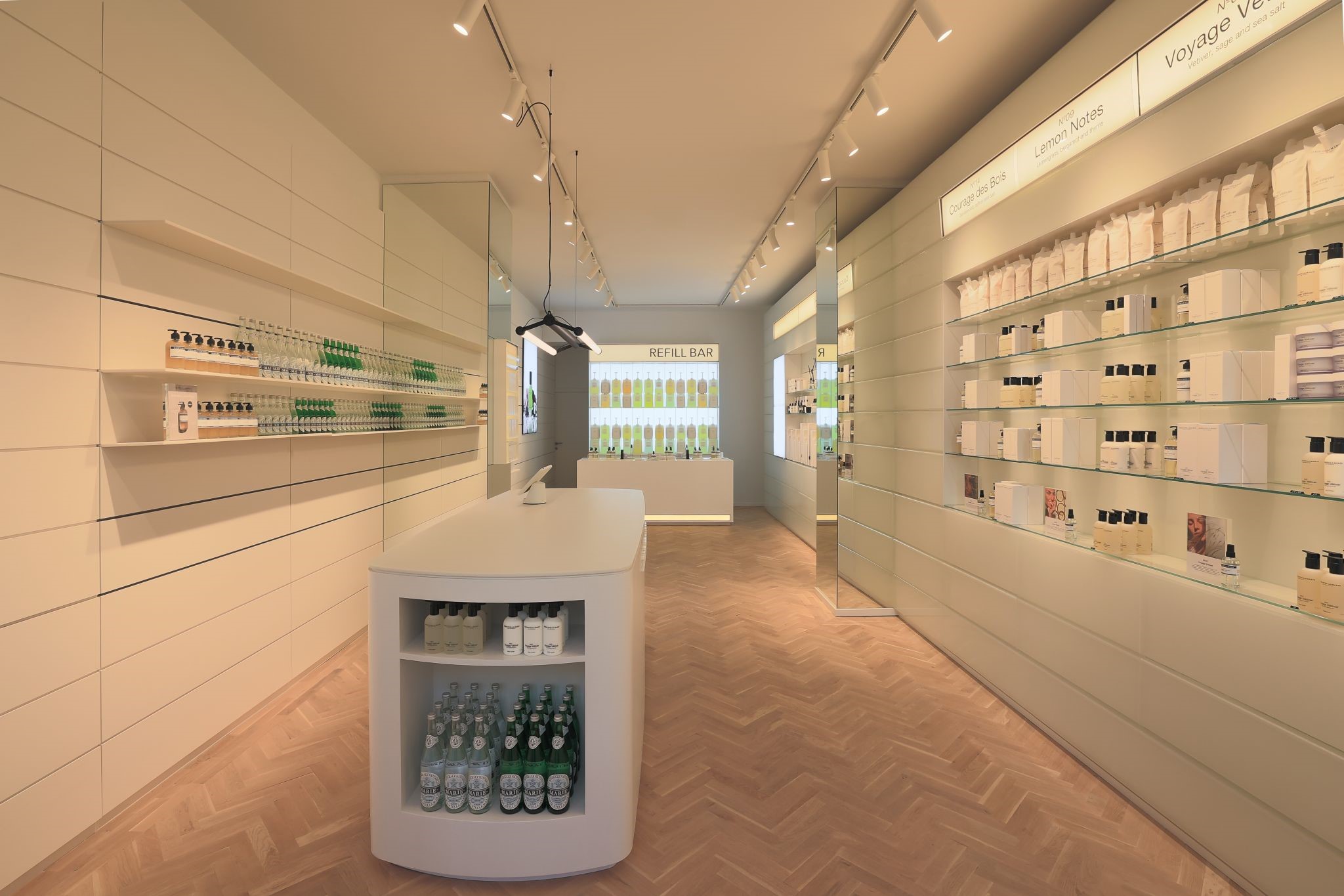 [En Images] Marie-Stella-Maris ouvre un nouveau concept de magasin à ...