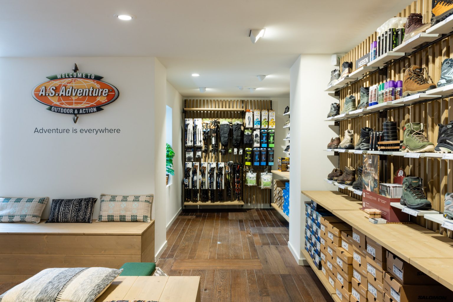 [In Beeld] A.S.Adventure opent eerste “city store” in Brugge ...