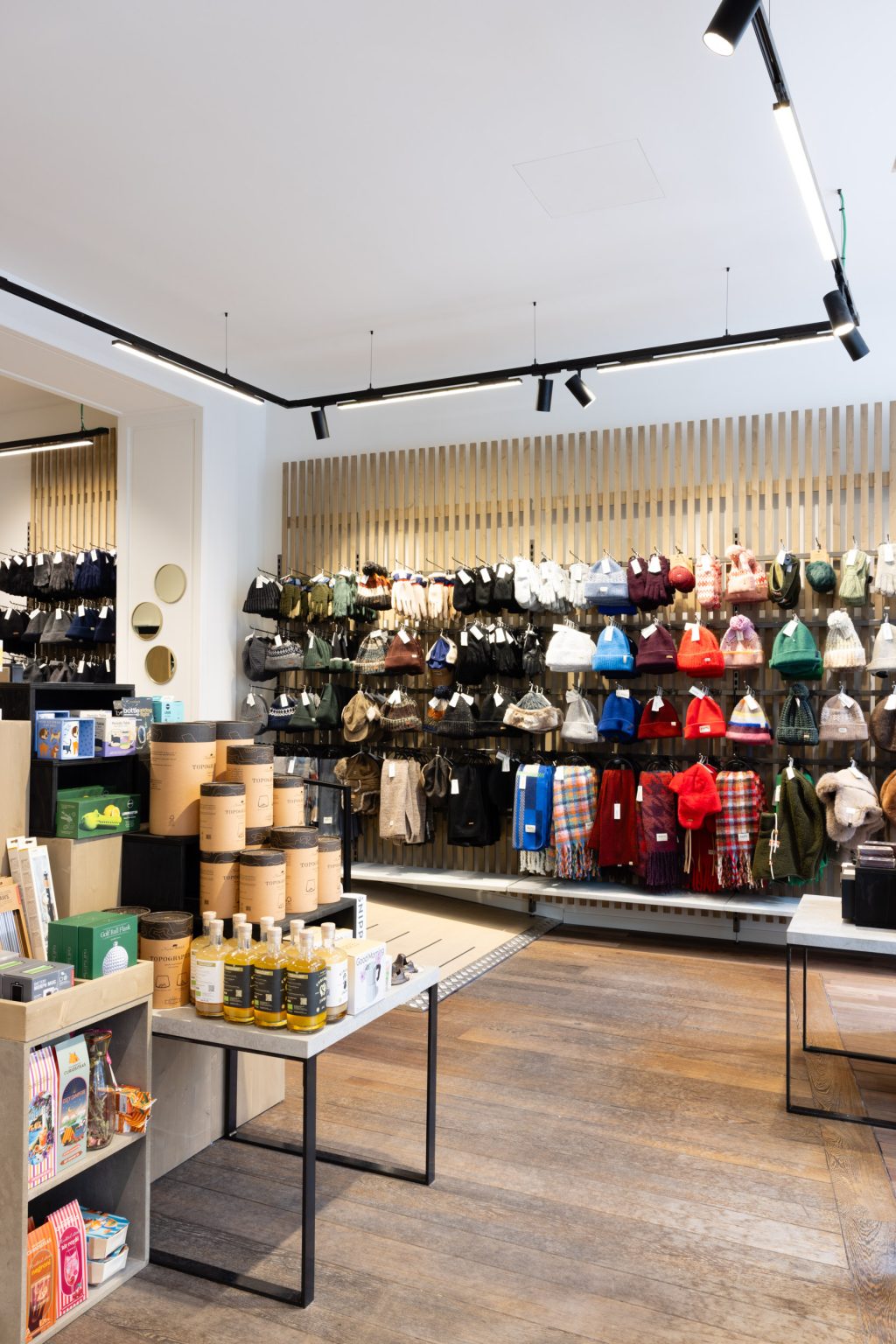 [In Beeld] A.S.Adventure opent eerste “city store” in Brugge ...