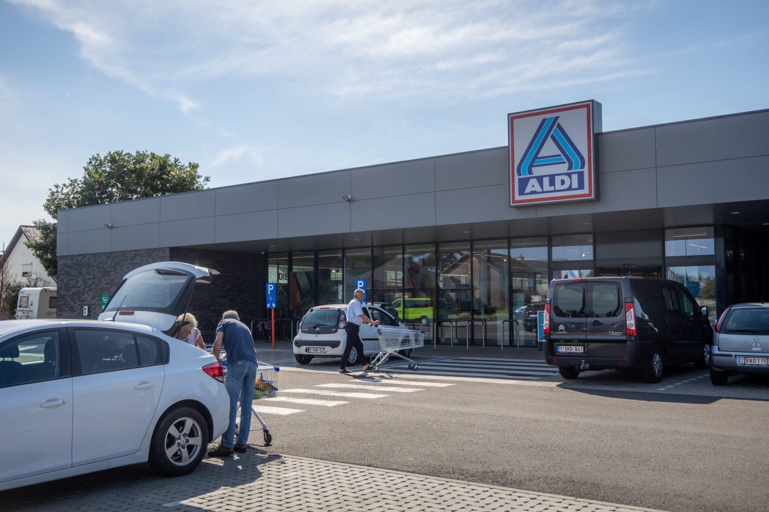 Aldi possède le plus grand nombre de magasins en Belgique, Albert Heijn ...
